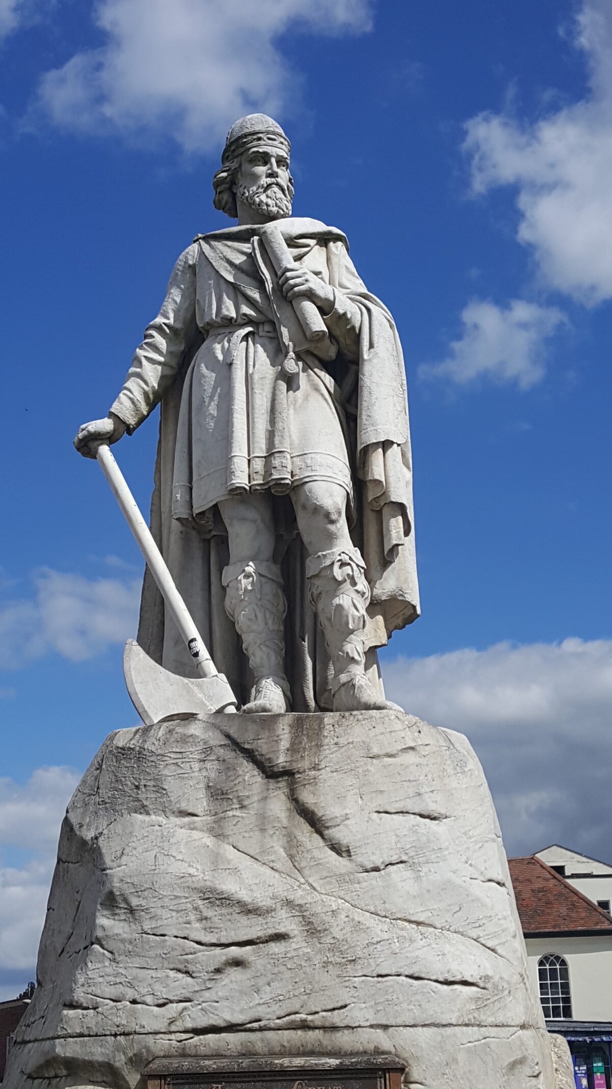 Digging Up Dead Relatives: - Legends, Outright Lies, and Useful Facts ...